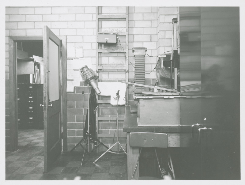 Experiment Station photo lab cameras, tripods, lighting and other ...