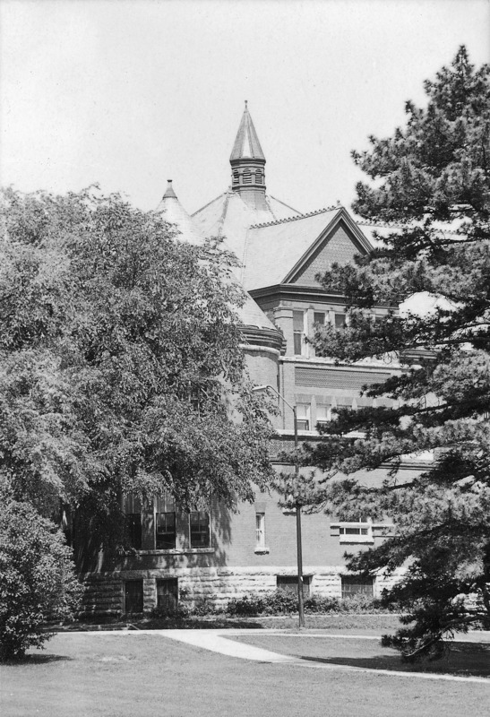 Morrill Hall, 2000 | Iowa State University Photographs